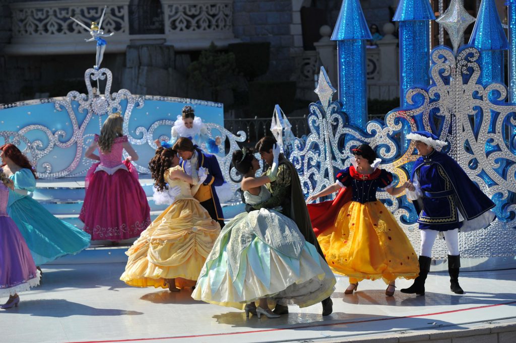 Où voir et rencontrer des Princesses à Disneyland Paris ? | Hello ...