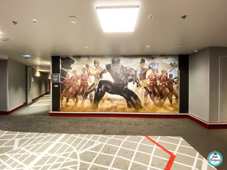 Room Tour suite Spider Man Disney's Hotel New York - The Art of Marvel ...