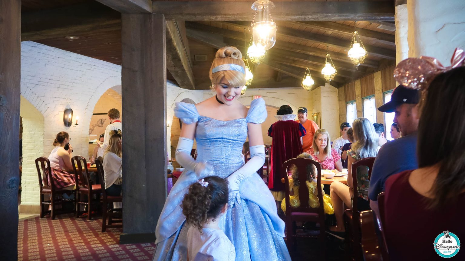 Akershus Royal Banquet: buffet des Princesses, Walt Disney World ...