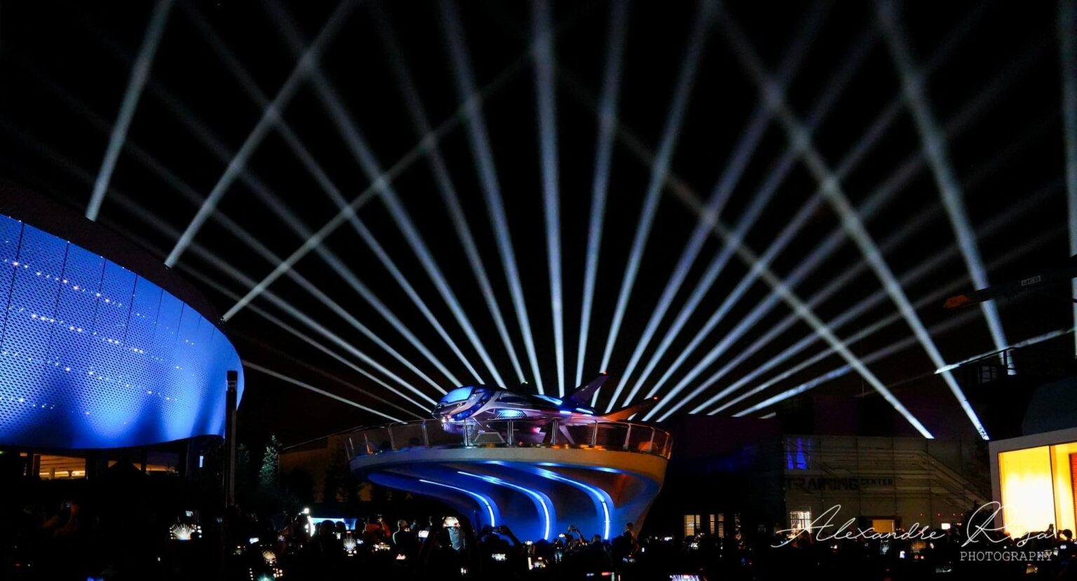 Le spectacle d'inauguration d'Avengers Campus à Disneyland Paris ...