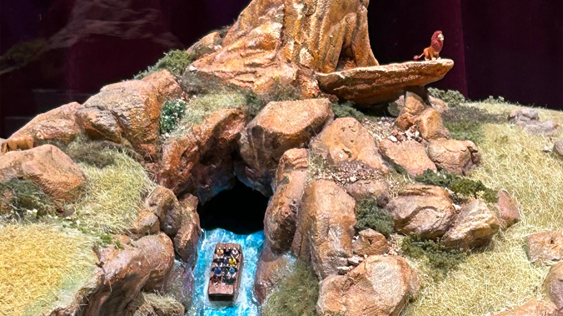 Hello Disneyland : Le blog n°1 sur Disneyland Paris | Land Roi Lion à ...